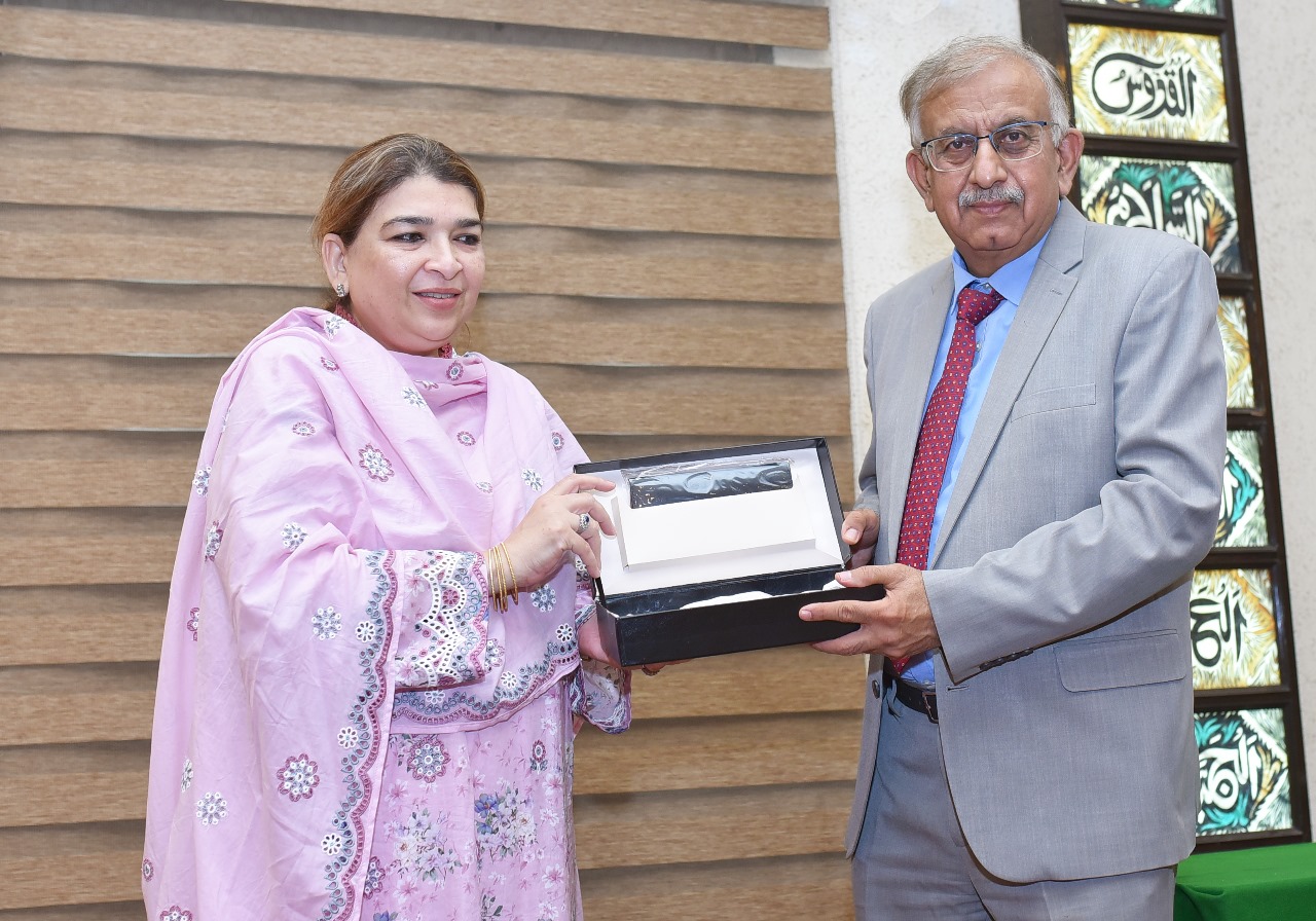 SINDH HEC ORGANISES PROFESSIONAL DEVELOPMENT PROGRAMME FOR DEANS AT ...